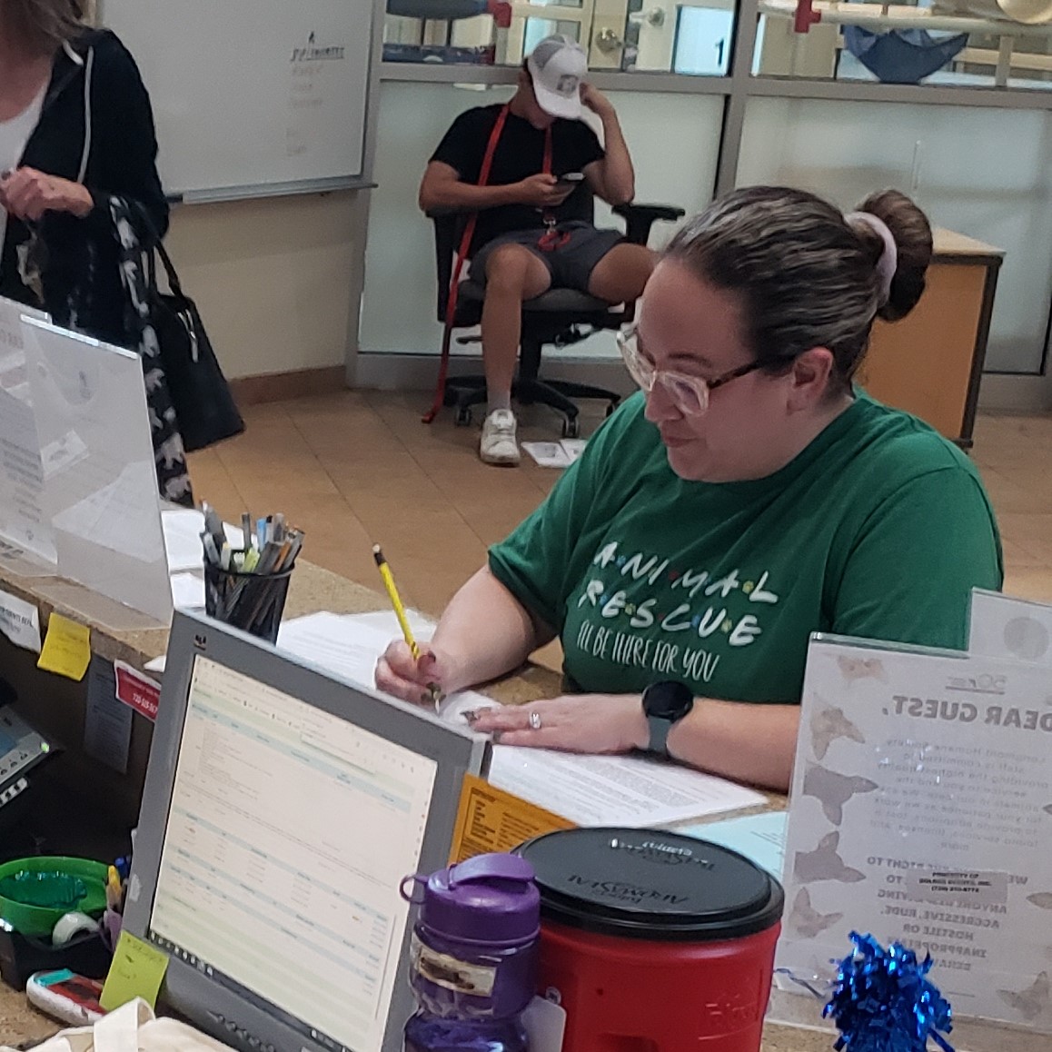 Adult Volunteer Programs – Longmont Humane Society